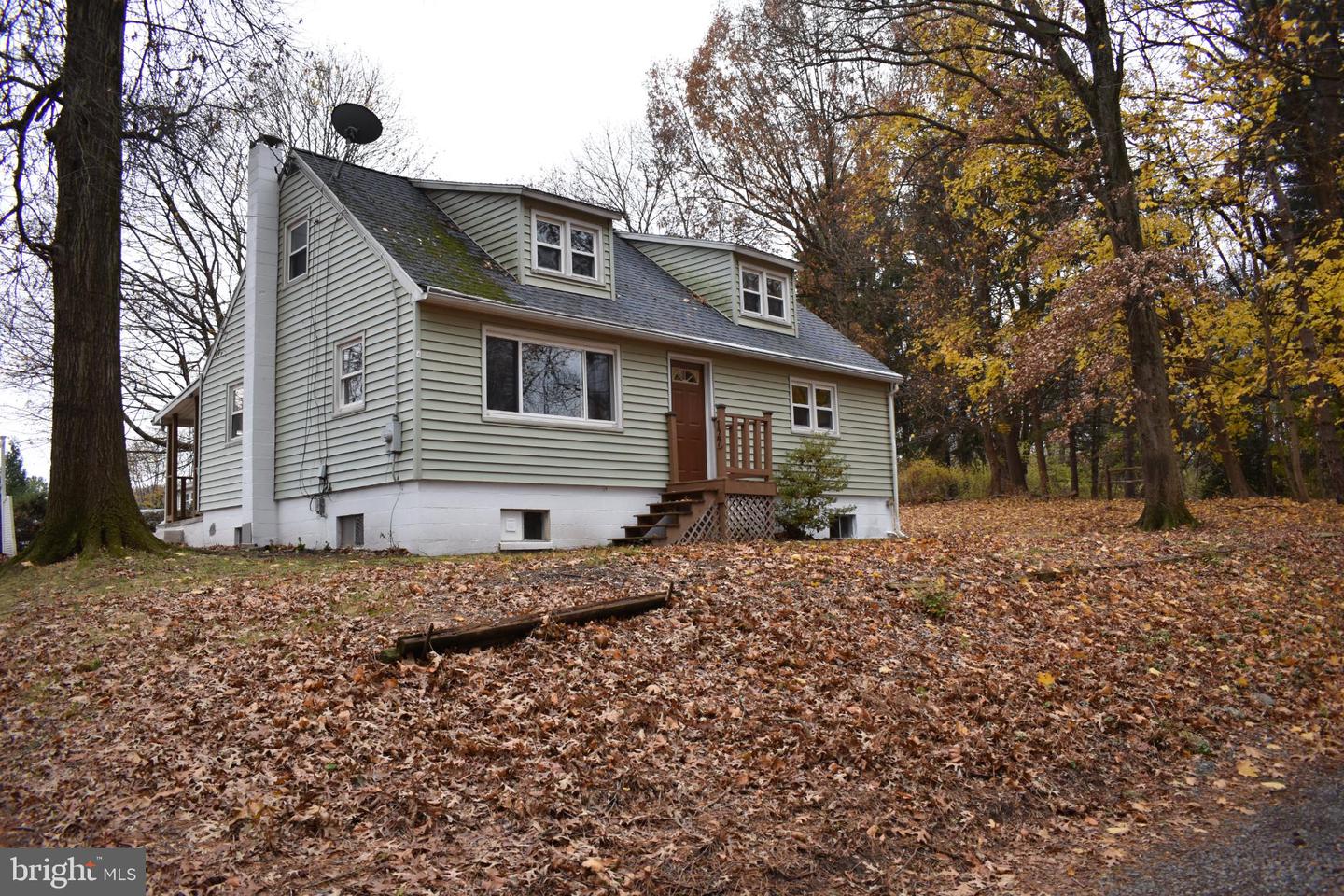 127 Cedar Ln, Reading, 19607